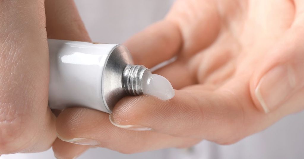 Retin-A Cream: Uses, How it Works, and Effectiveness